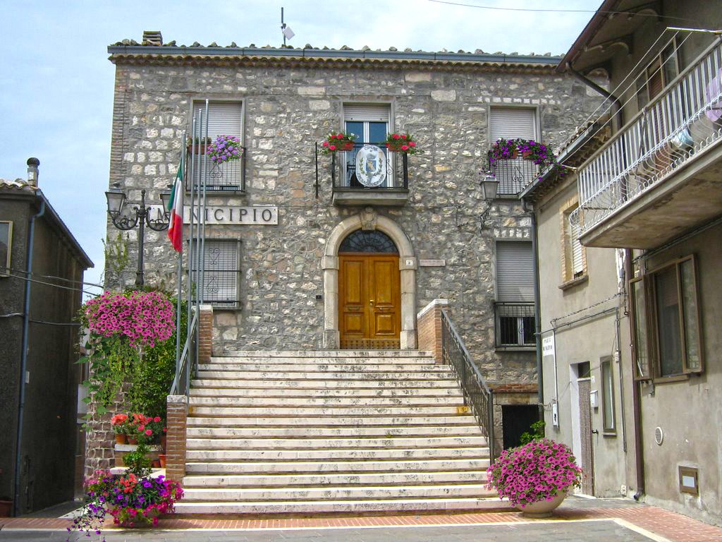 Fresagrandinaria paese medievale dell'Abruzzo - Exclusive Property Blog